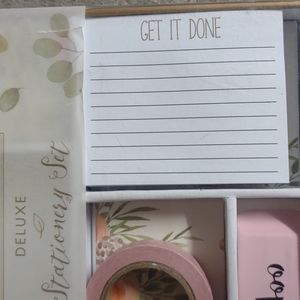 Laura Ashley | Office | Laura Ashley Stationery Deluxe Set | Poshmark